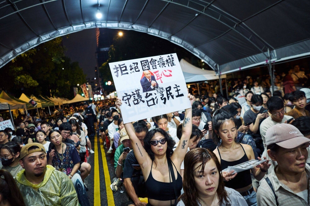 Why are thousands of people protesting in Taiwan? - https ...